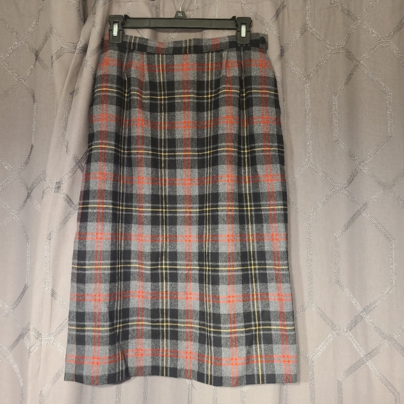 Pendleton | Skirts | Vintage Pendleton Authentic Hunting Macpherson ...